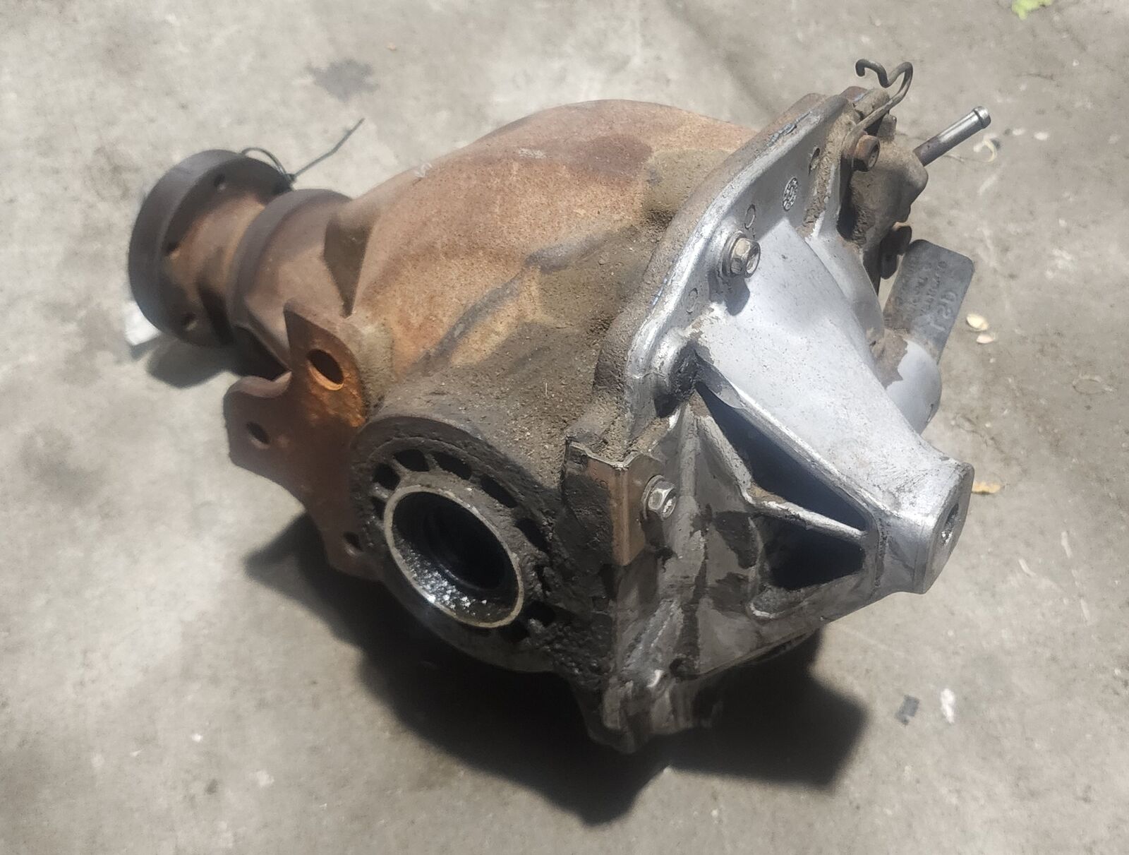 Rear LSD Diff Centre (M86 3.23 Ratio) suit Ford Falcon Sedan 5.4ltr V8 ...